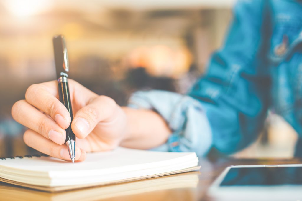 46 Adulting Apps to Make Being a Grown-Up Easier | Postable